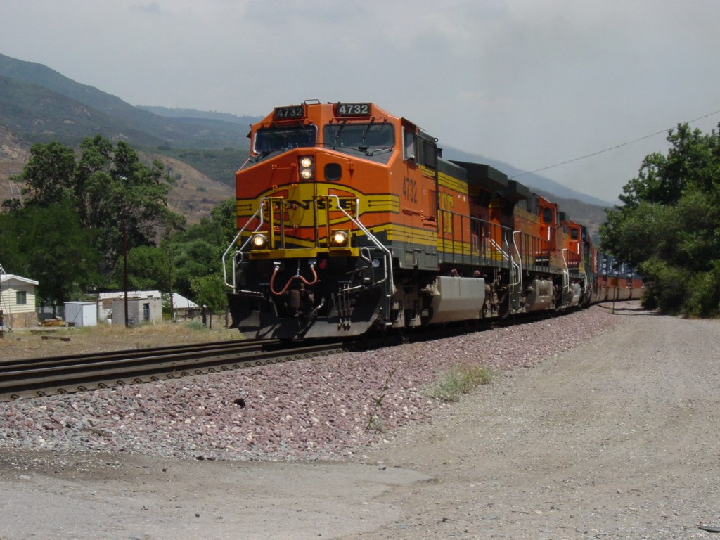 BNSF 4732